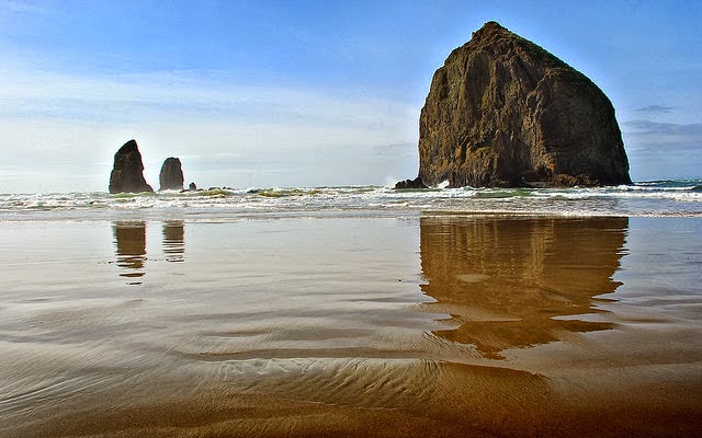 A group of the most beautiful marine rock formations ~ Travel around ...