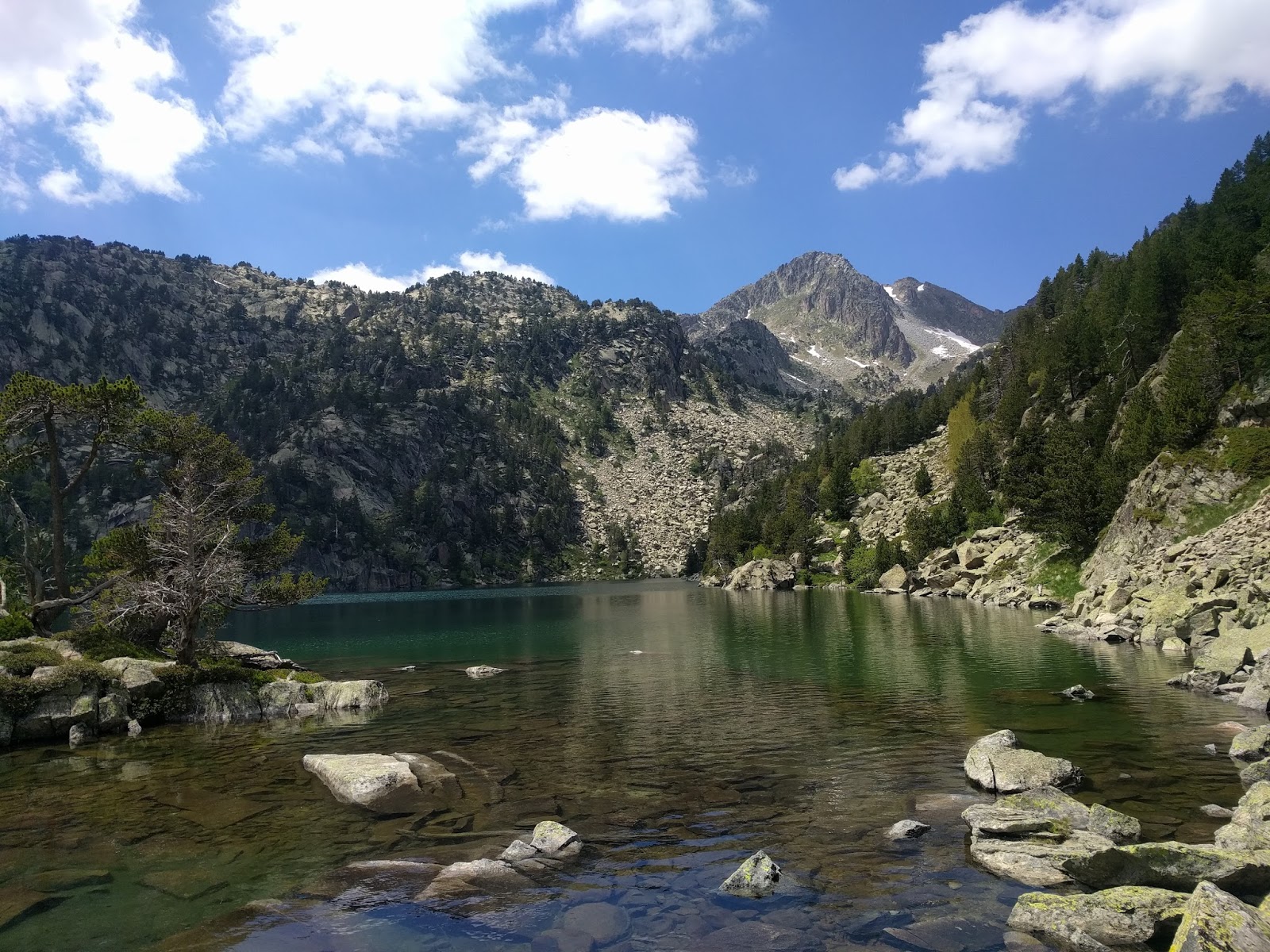 Respirando por inercia: Por la Mata de València al Estany Negre de Cabanes
