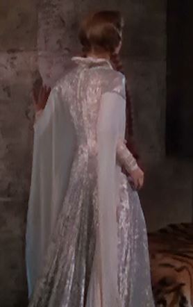 Confessions of a Seamstress: The Costumes of "The Adventures of Robin Hood"