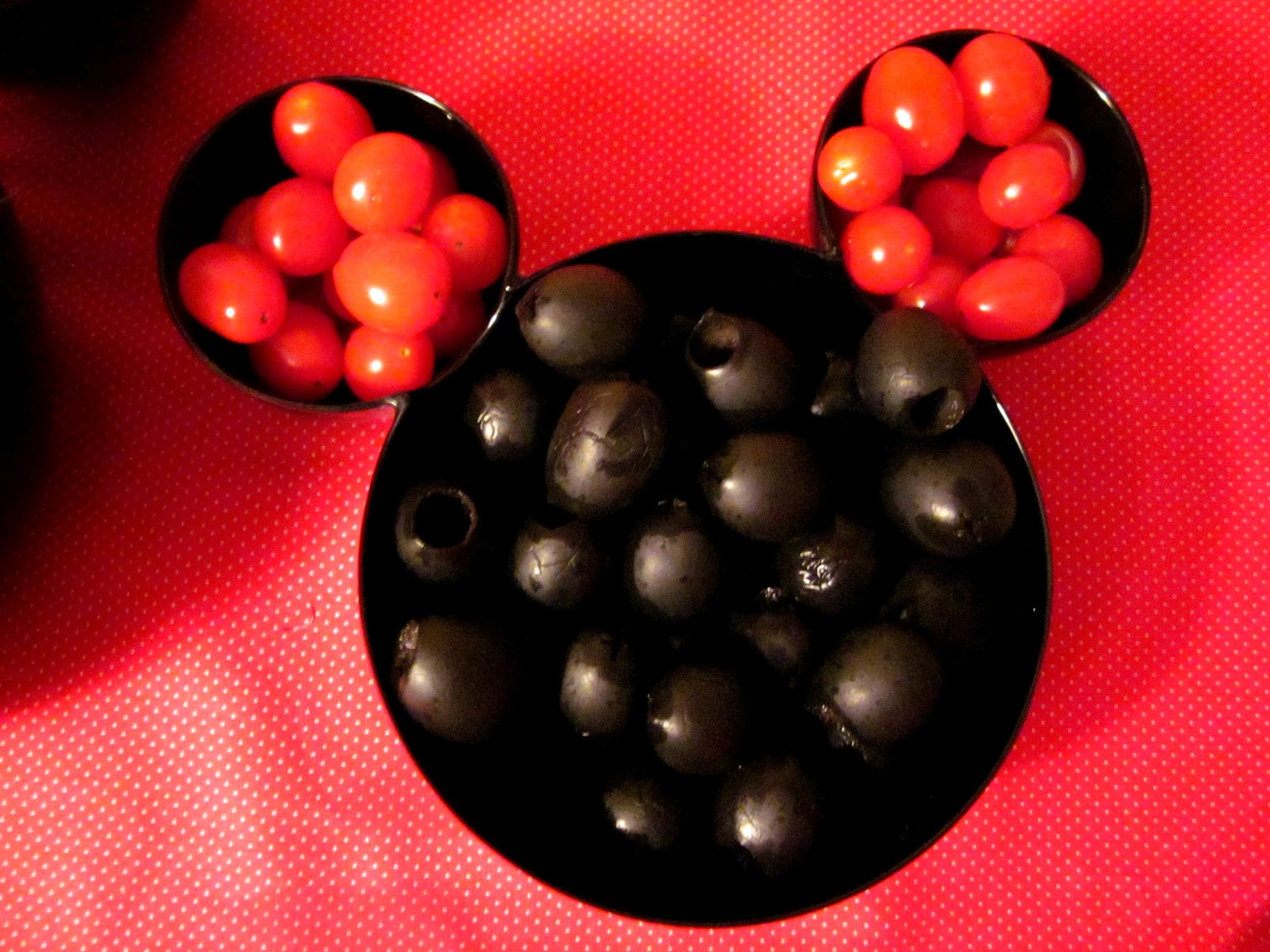 We Grow By Our Dreams: Minnie Mouse Party For Grown Ups