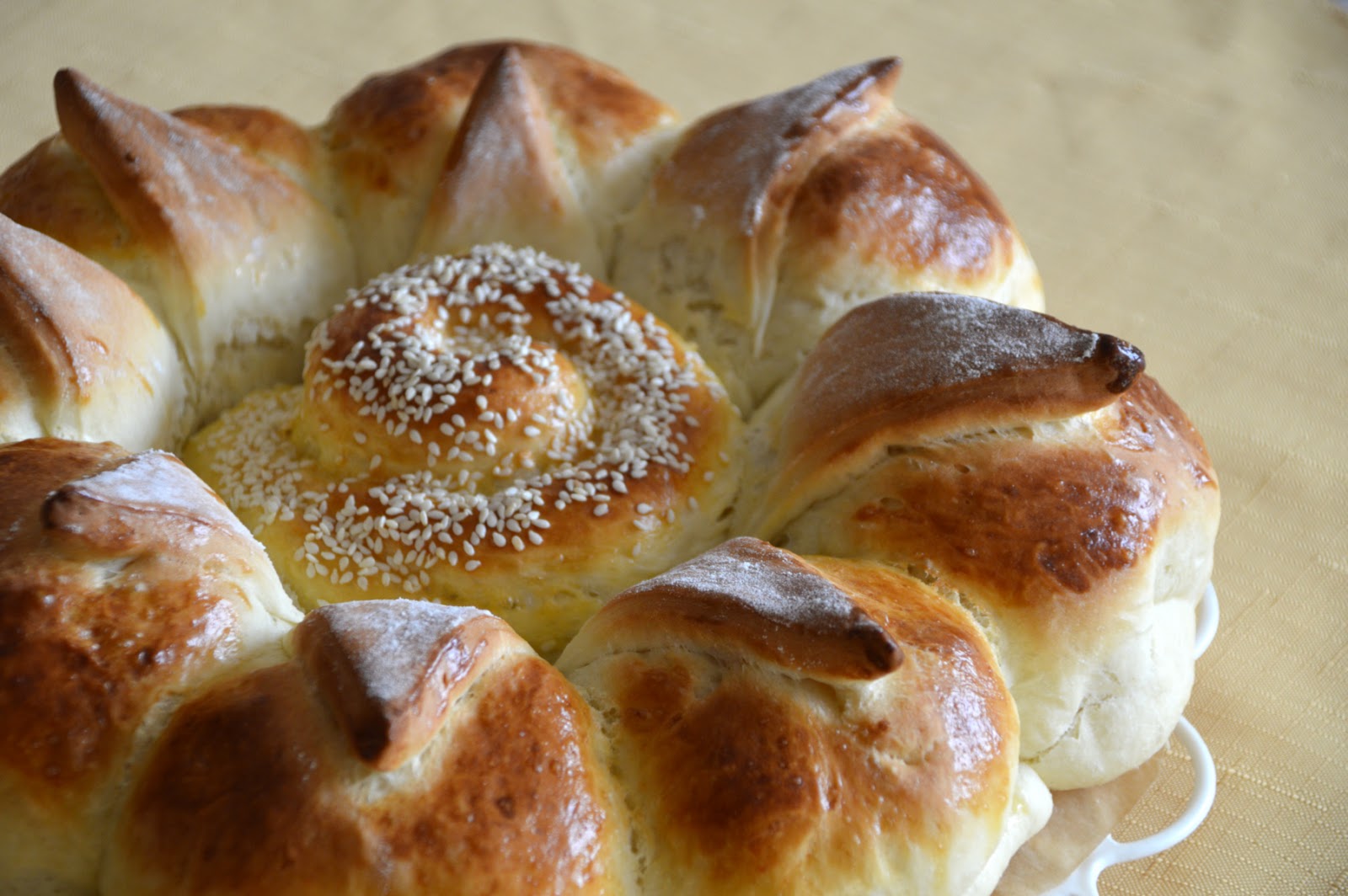 Carmela Biscuit's Spot: Crown Bread