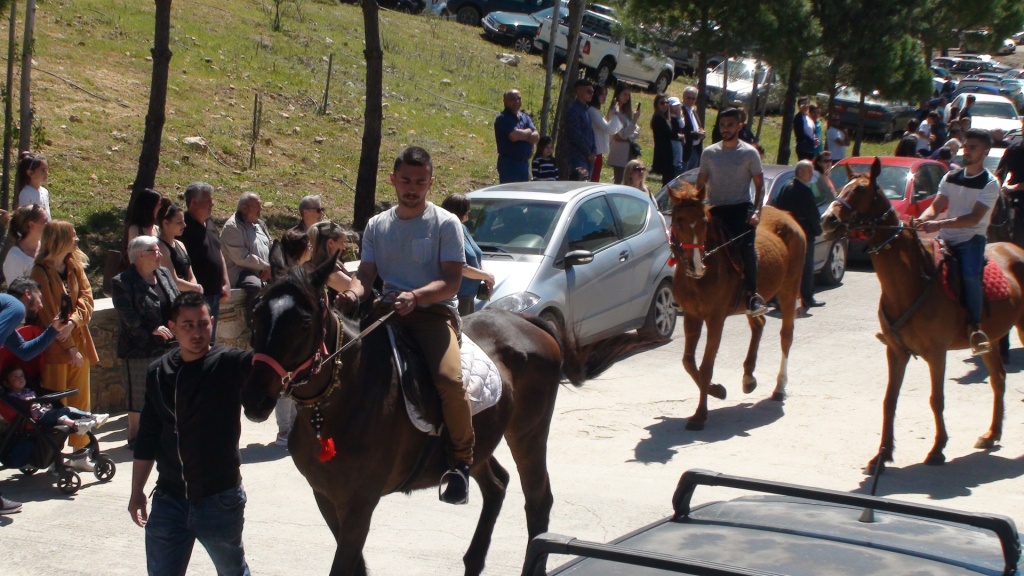 EVRIPOS NEWS: ΑΓΙΟΣ ΓΕΩΡΓΙΟΣ αρμα -- ΦΩΤΟΣ
