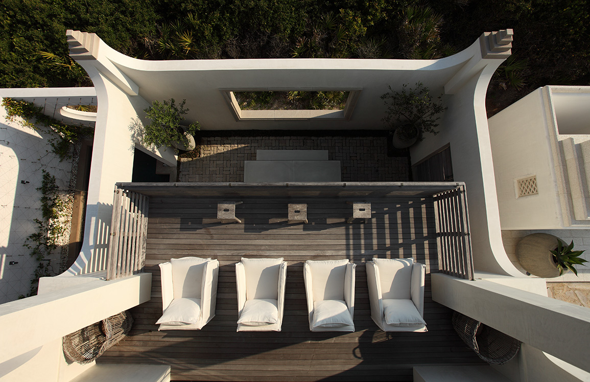 A beach retreat in Florida by Rozanne Jackson interiors