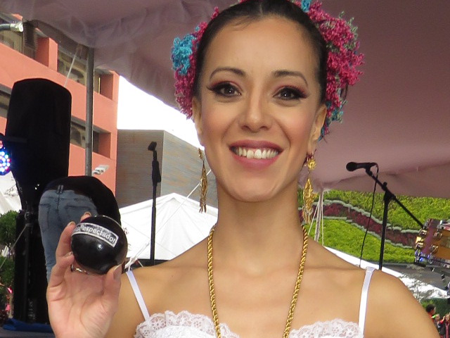 NOTIenformas: ANDREA FRANCO ACTITUD POR MEXICO