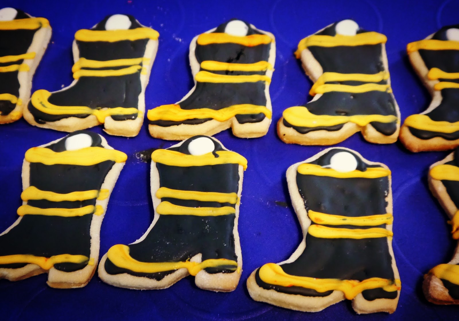Suzy Homefaker: Firefighter Cookies