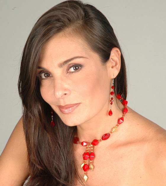 Alba Roversi: de primera actriz venezolana a repartidora en Las Vegas ...