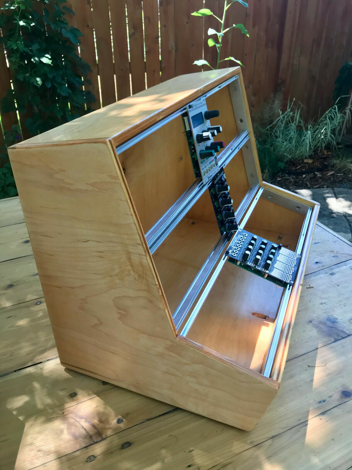 MATRIXSYNTH: Eurorack Modular Synthesizer Cases 104hp 9u Custom Maple ...