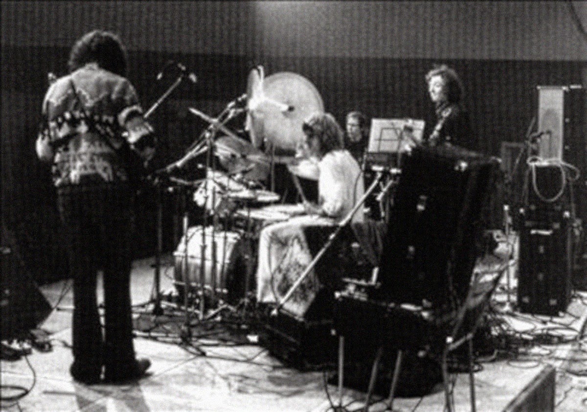 Different Perspectives In My Room...!: JOHN GREAVES / PETER BLEGVAD ...