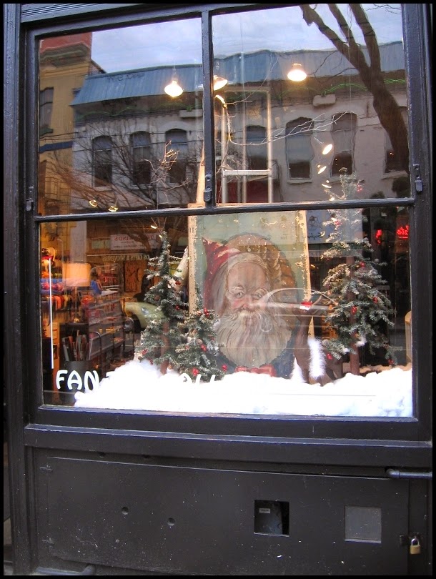 Happy Holidays: Victoria Christmas Window Displays