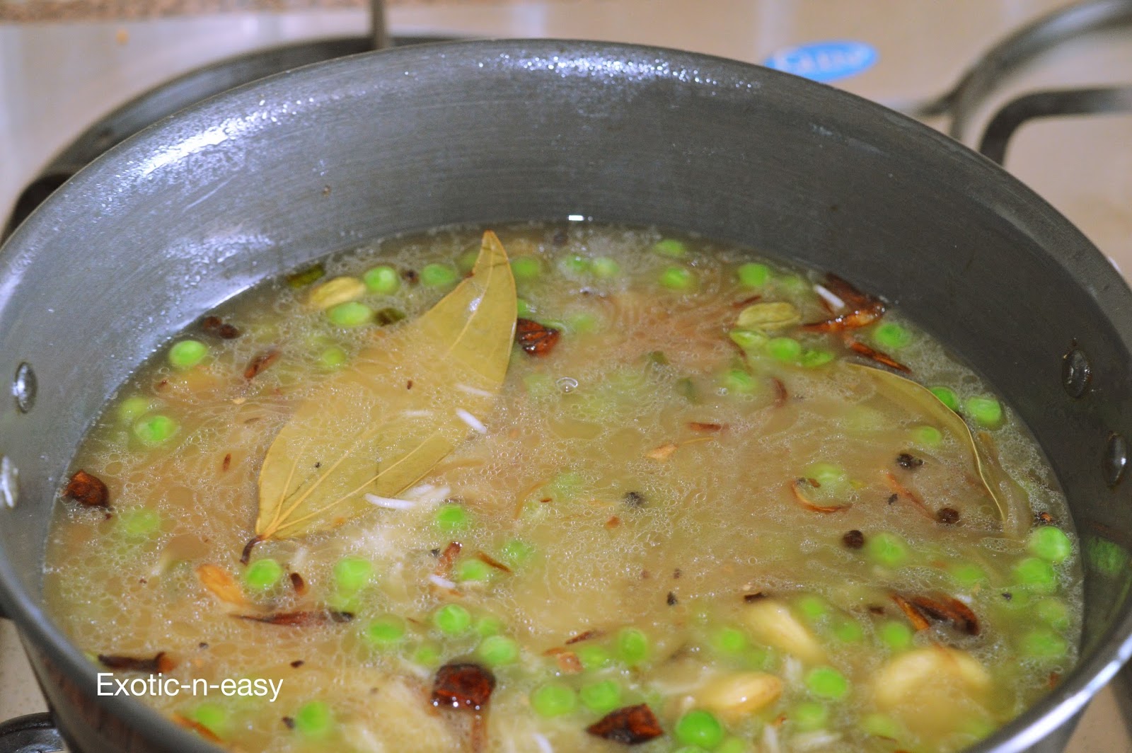 exotic-n-easy cooking: Kewra Dry Fruit Rice