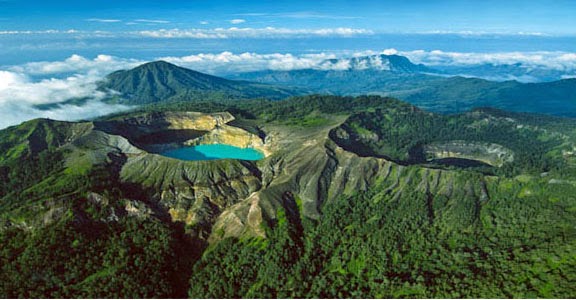 Indonesia's Tourist Destination: Top 5 Beautiful Lakes as Tourist ...
