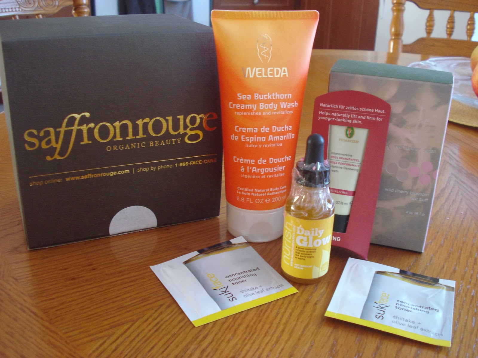 Magnificent Road: - - Saffron Rouge Inner Circle | November 2013 Review