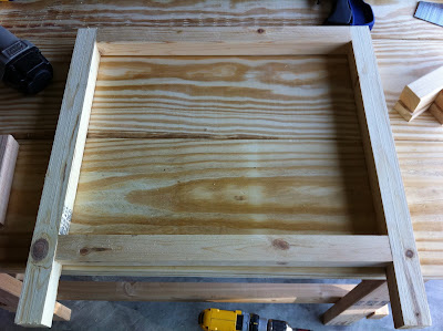 The Quaint Cottage: DIY Simple End Table for Small Spaces