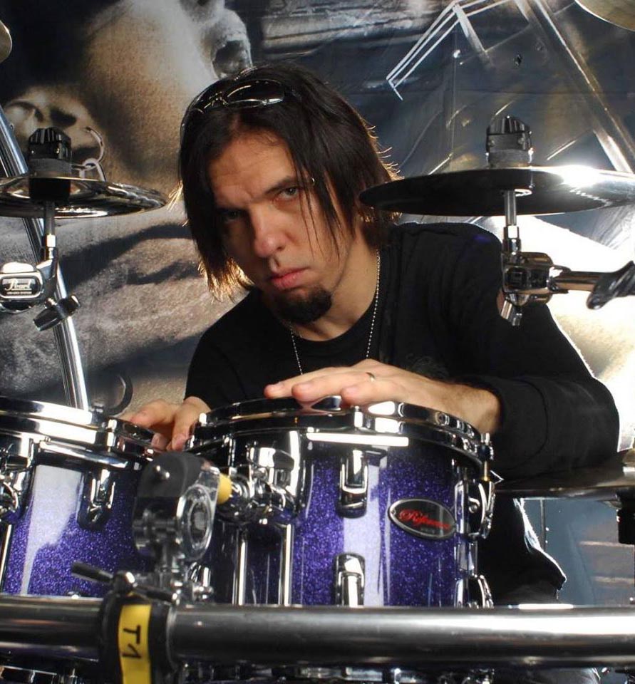 Zona Rock Dan Metal : CASEY GRILLO