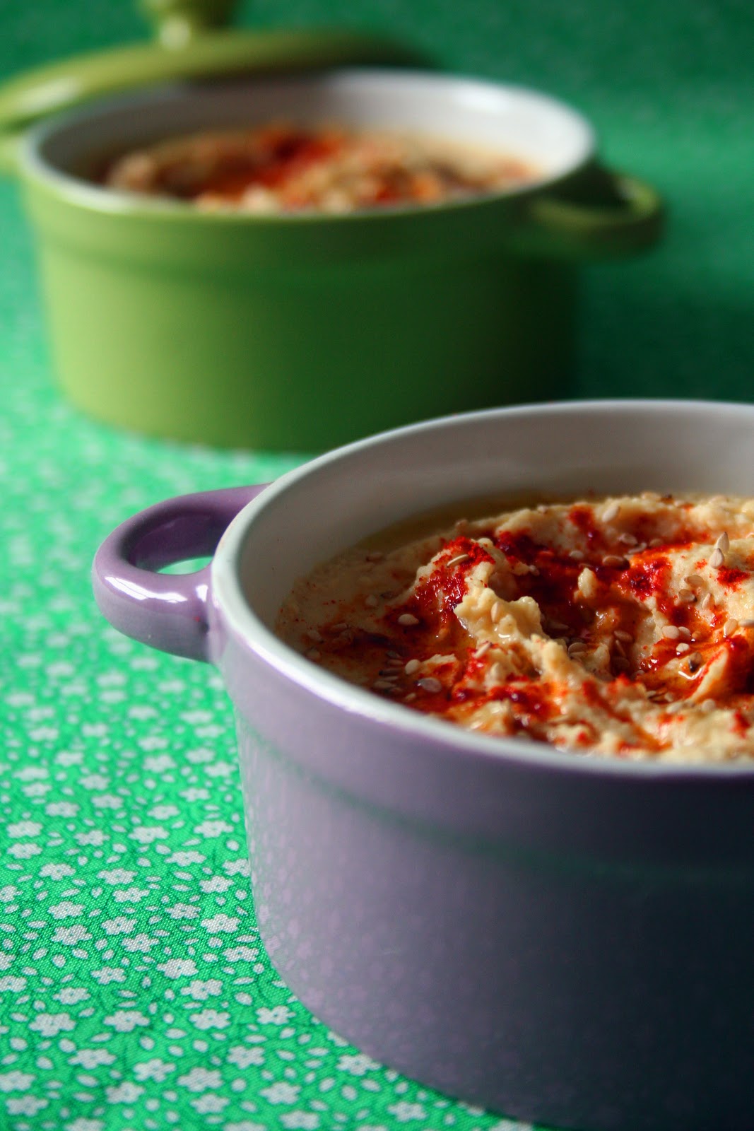 Amapola, el mundo en un plato: Hummus con "crakers" de centeno y semillas