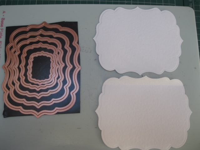 Flowers, Ribbons and Pearls: Tuesday Tutorial - Shaped Cards