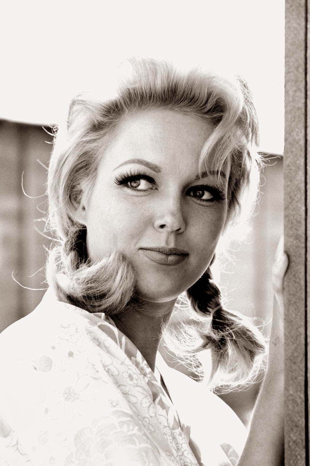 Slice of Cheesecake: Cynthia Lynn