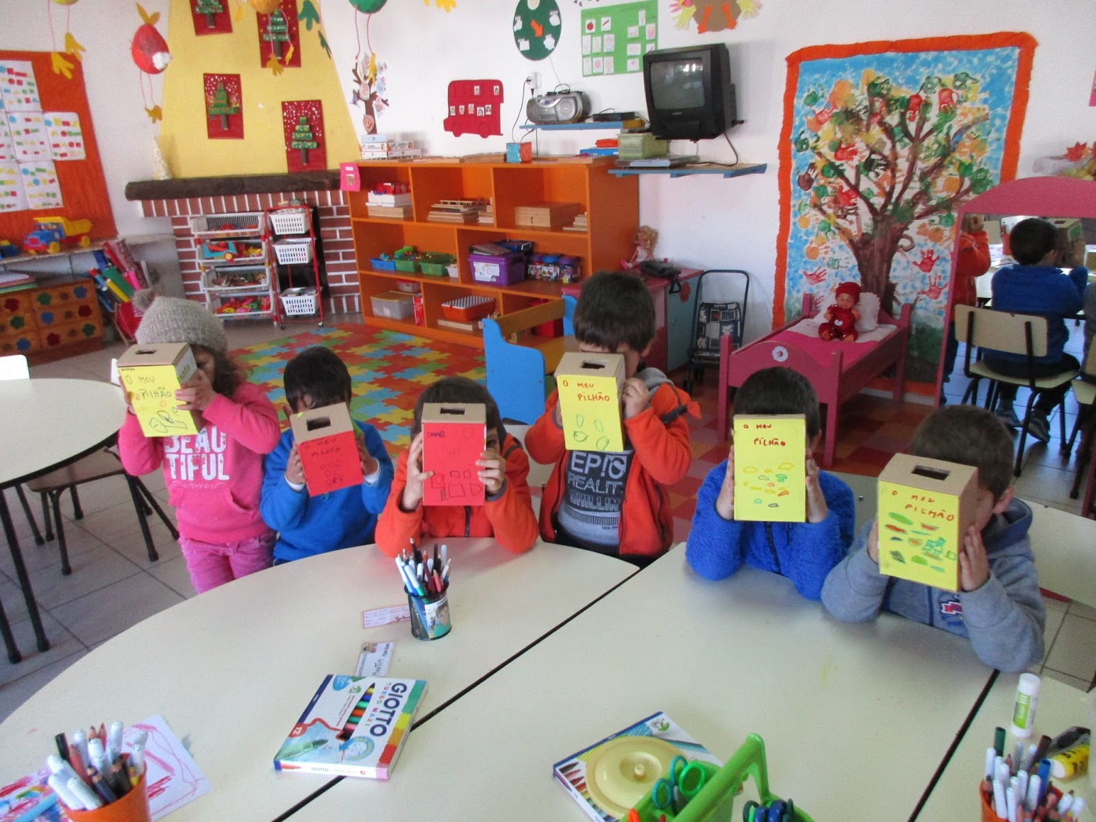 Os saltitões...do Carqueijo: Pilha a pilha ...mete a pilha no pilhão