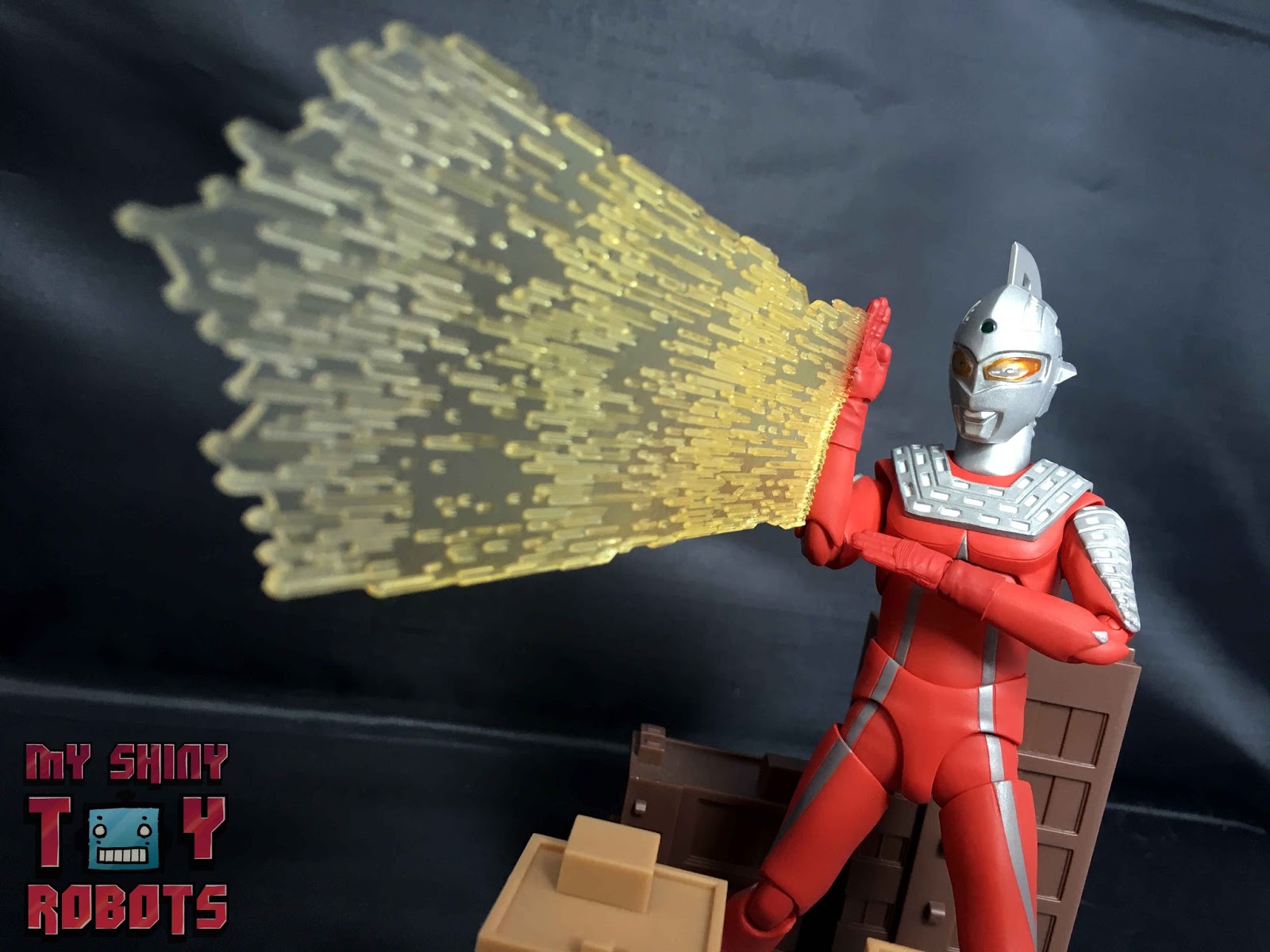My Shiny Toy Robots: Toybox REVIEW: S.H. Figuarts Ultraseven
