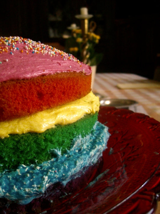 The Baking Handbook: Sandwiching cake layers together