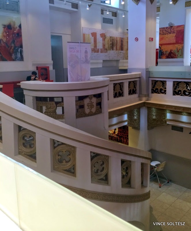 VINCE FROM HUNGARY: THE LARGEST KFC IN THE WORLD IS IN BAKU - VILÁG ...