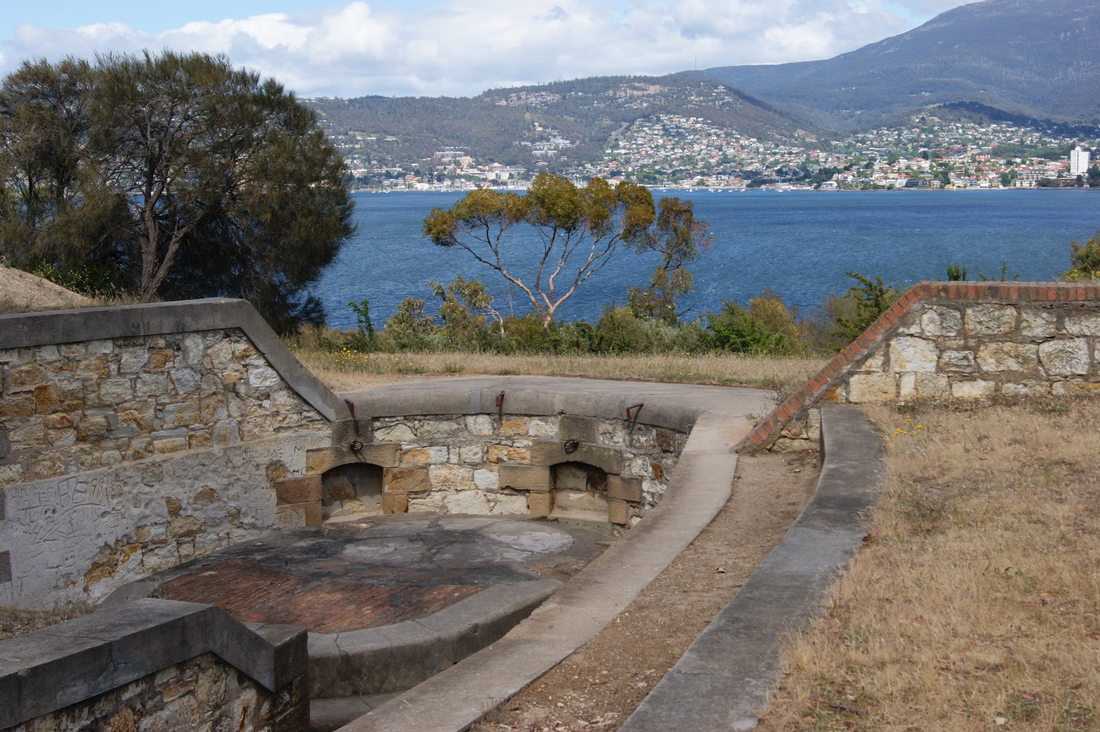 On The Convict Trail: Kangaroo Bluff Fort