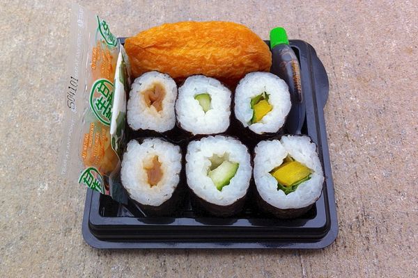 VEGANOO Vegan Reviews: Review: Taiko Vegan Sushi at Waitrose