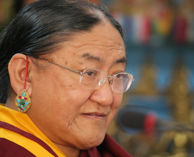 Miroir du Dharma: Visite de Sa Sainteté Sakya Trizin Rinpoche en France ...