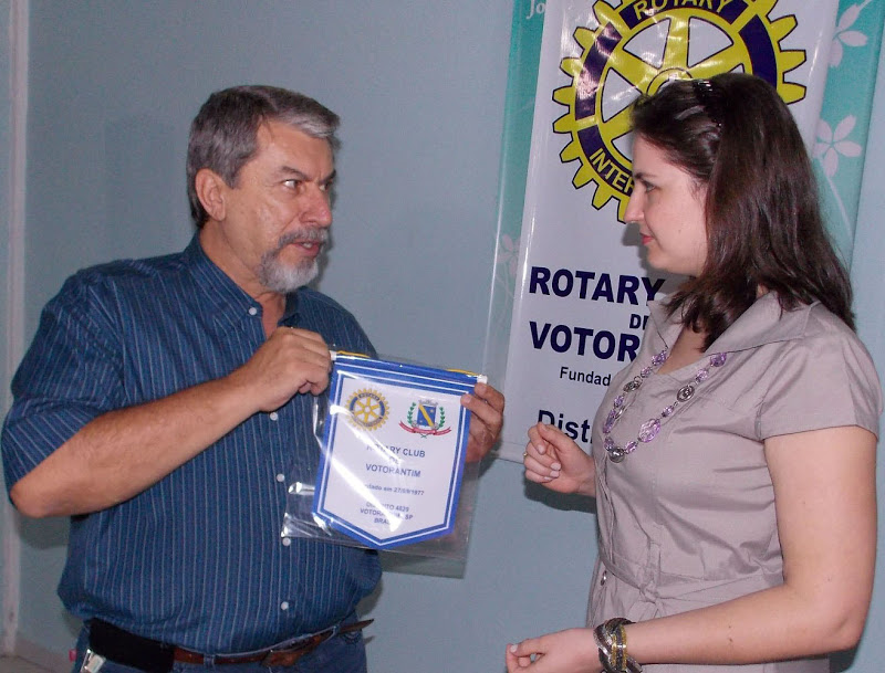 TV Votorantim: Rotary homenageia jornalista da TV Votorantim