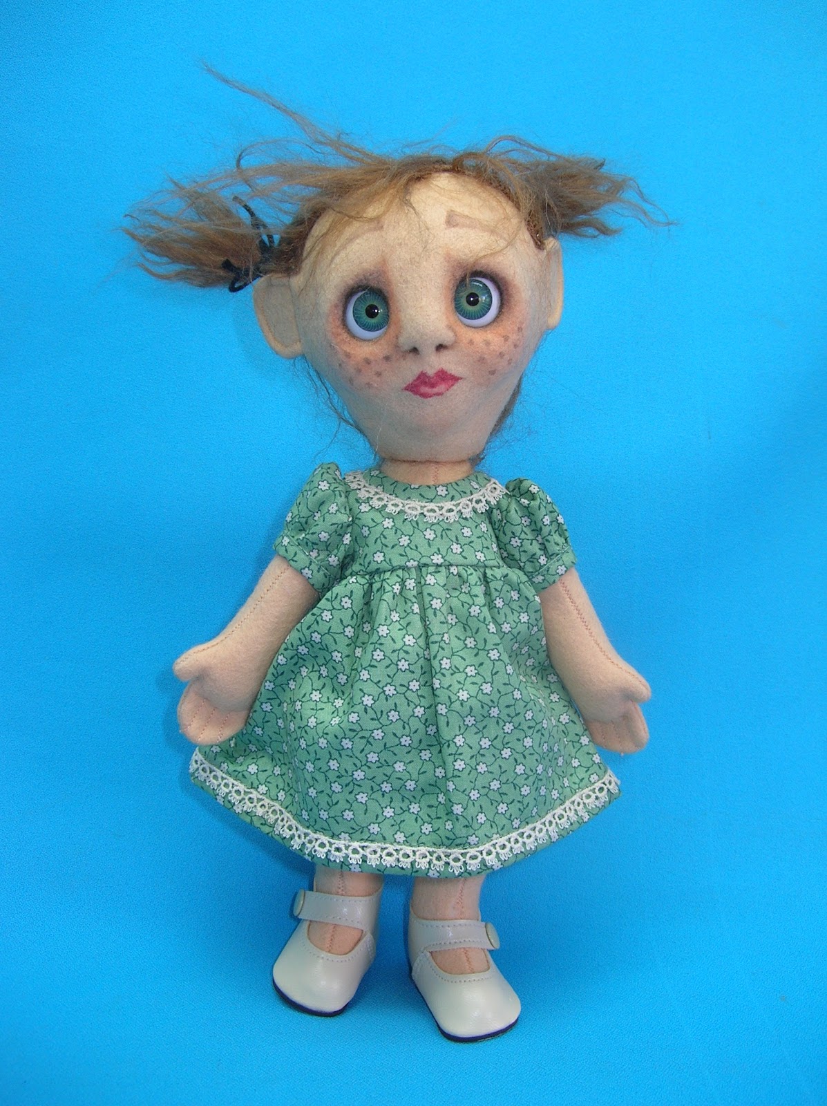 ODD-Jects d'Art: PRESSED/MOLDED FELT FACE DOLLS