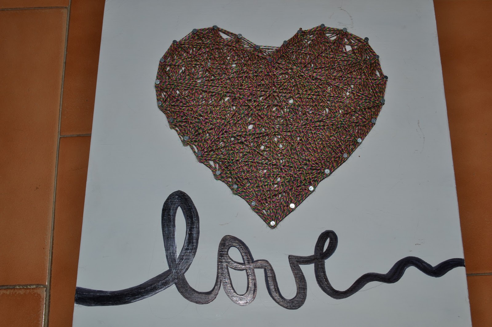 Inspiring Trend: MY DIY, cuadro con clavos y estambre