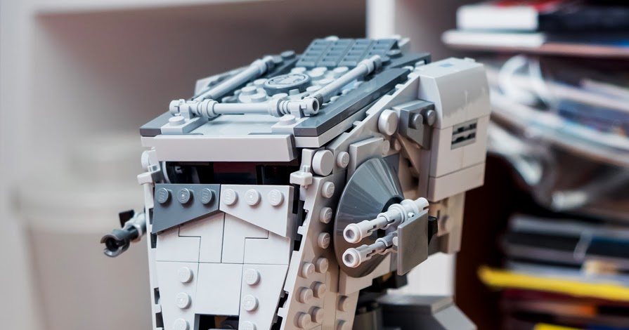 La Bricks & Hobby: Lego Star Wars The First Jedi: The First Order AT-ST MOC