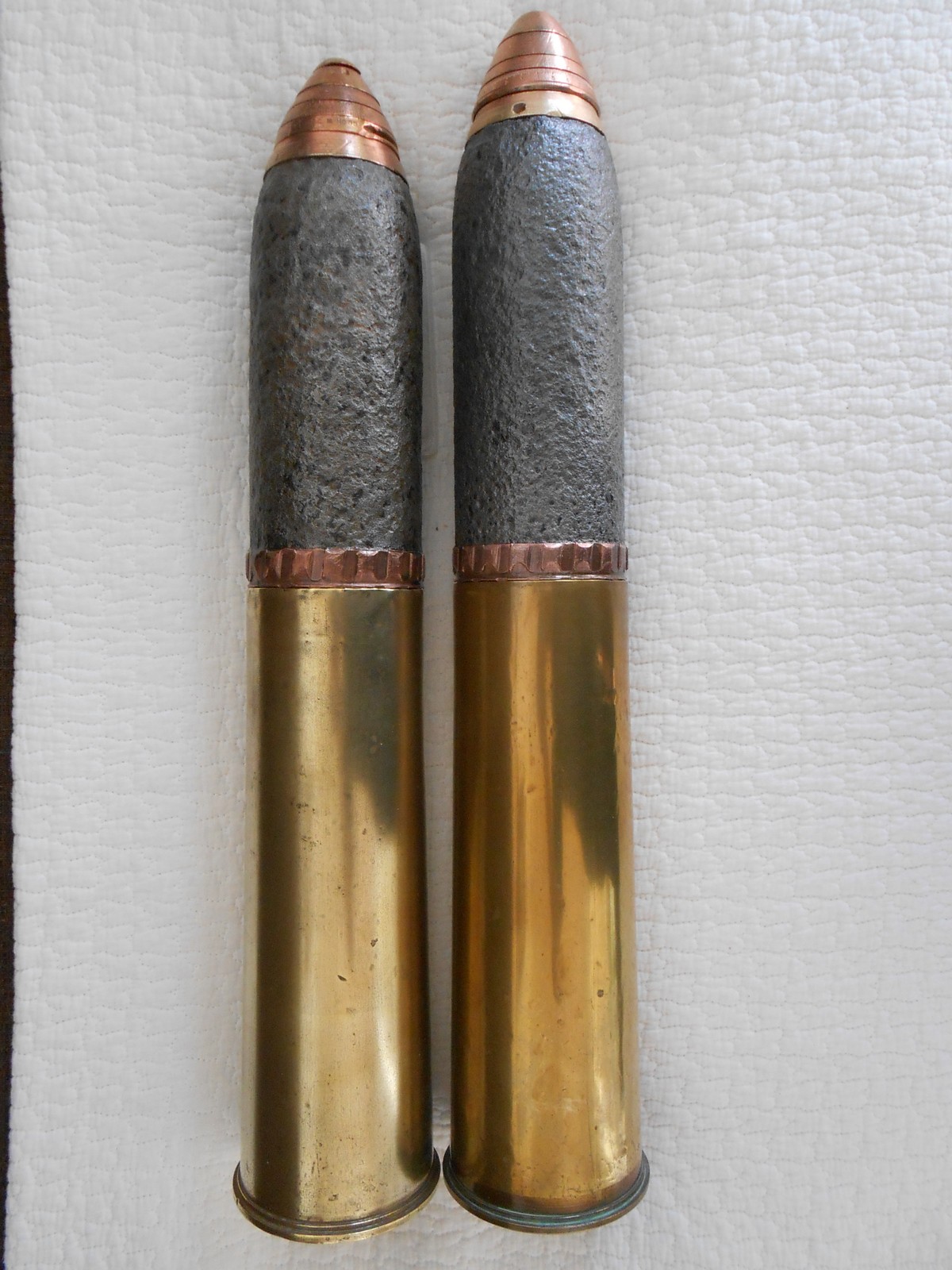 Serge AmandPassions et Créations: Deux obus anglais