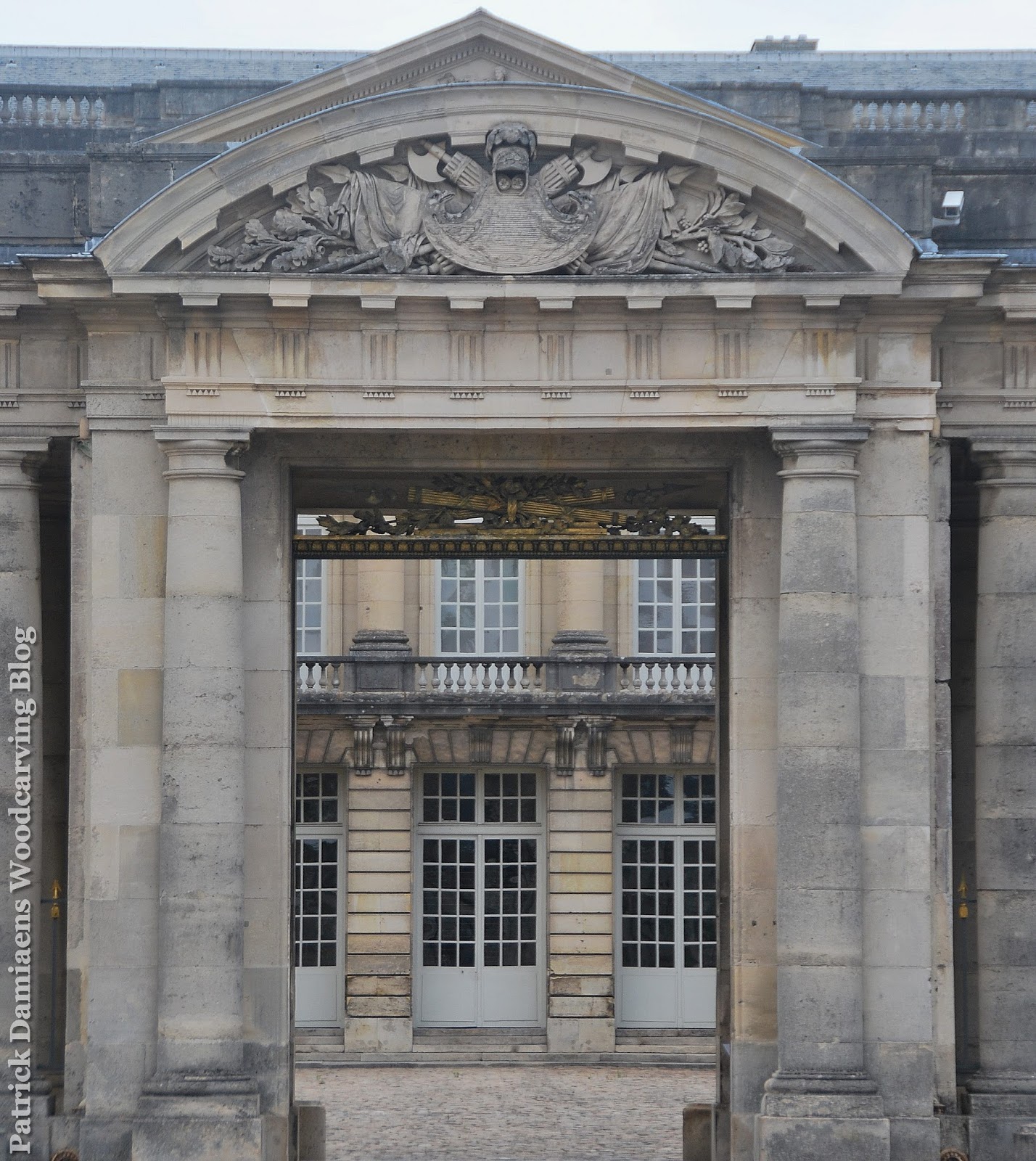 ORNAMENTAL WOODCARVER Patrick Damiaens: Fasces symbol as an ornament ...