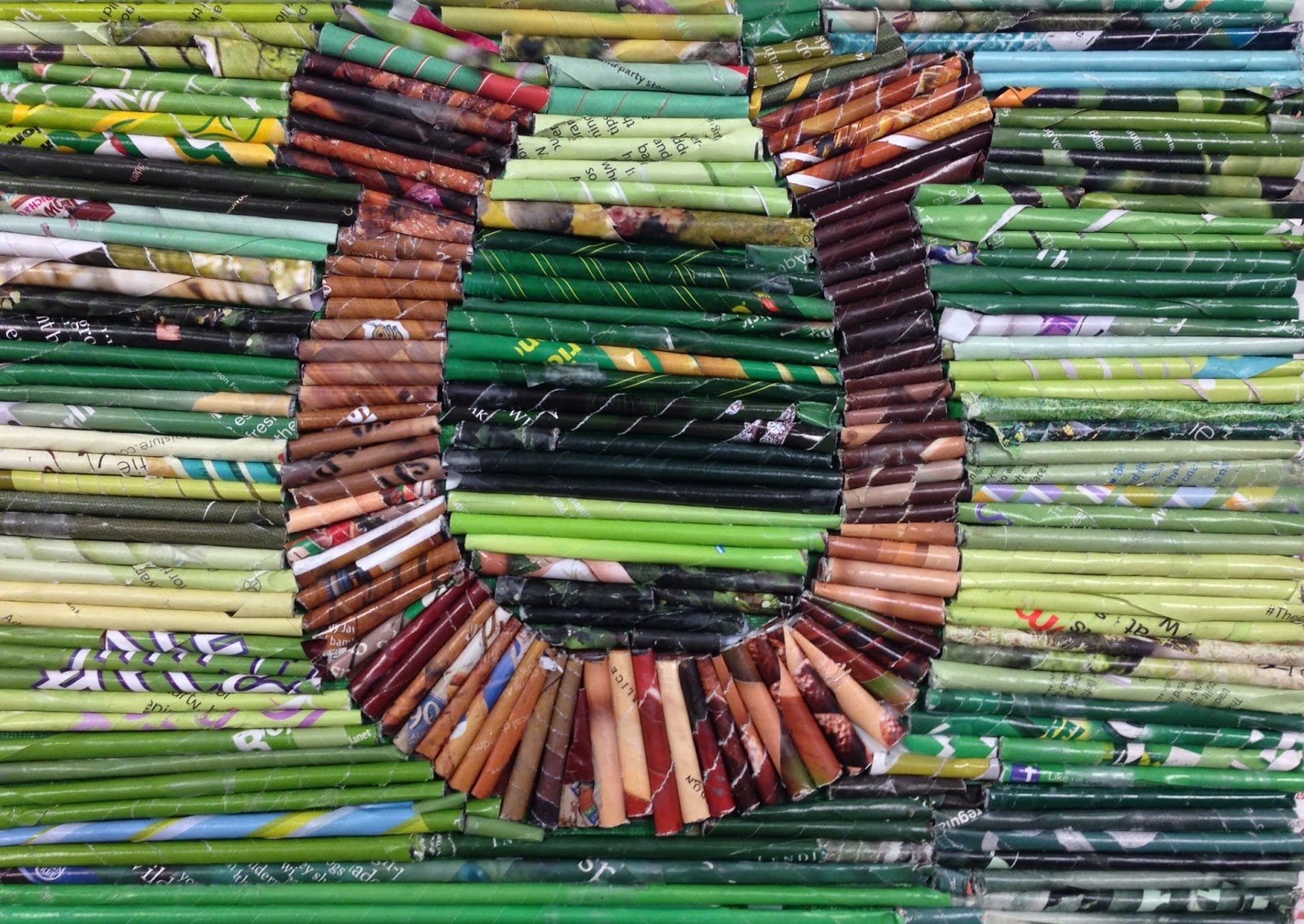 Art. Paper. Scissors. Glue!: Magazine Reed Collages