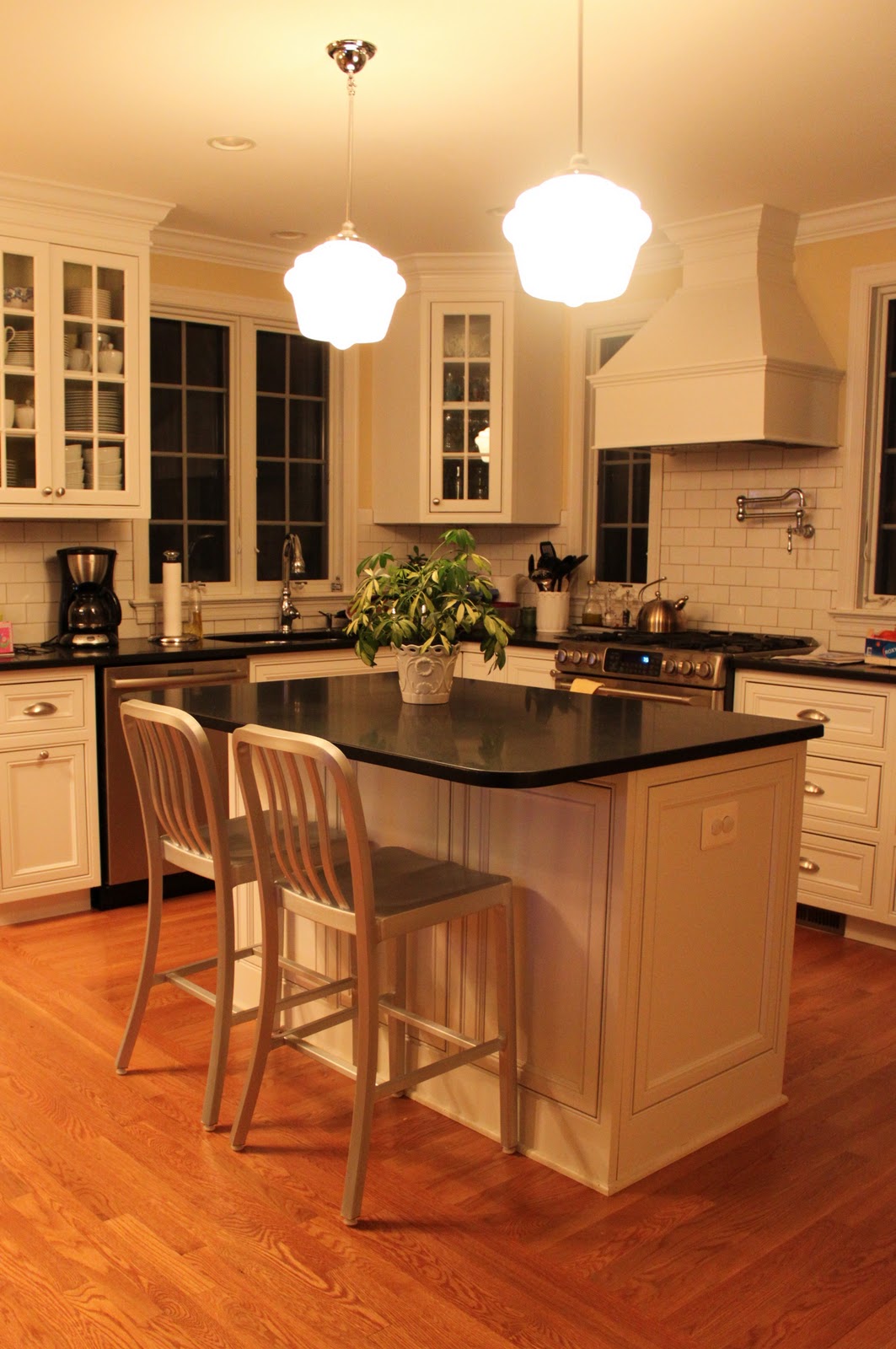 HOUSEography: House Tour Room-by-Room Link-up Party: KITCHENS!