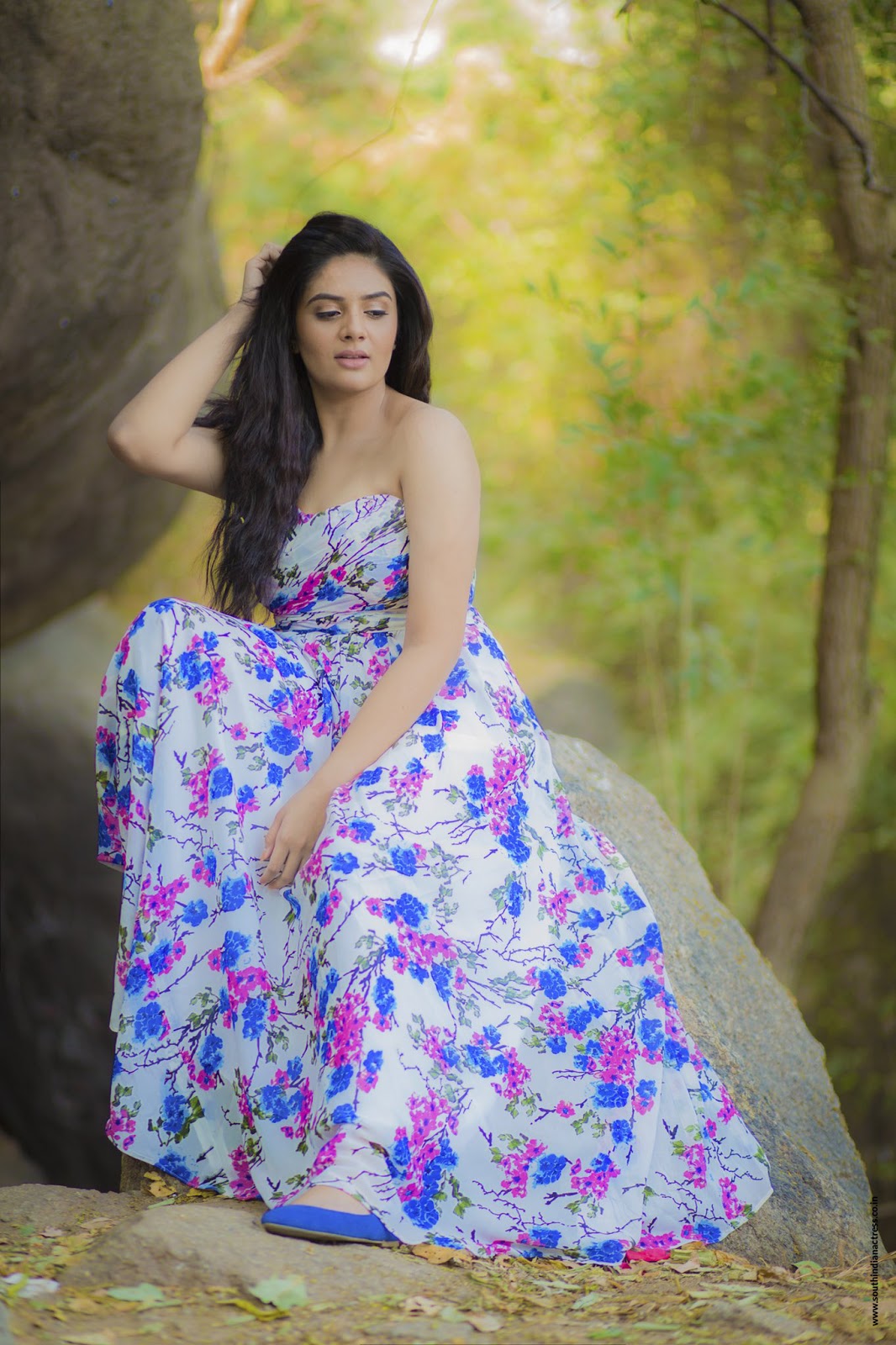 Anchor Srimukhi Latest Photoshoot