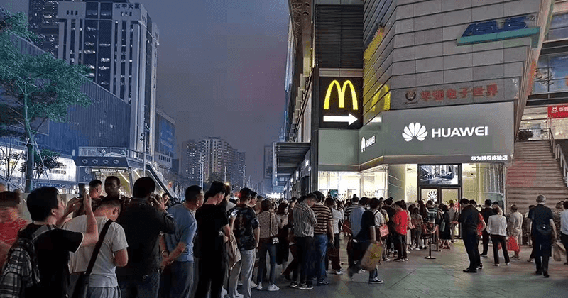 Huawei Mate 20 series drew long lines in Malaysia and Shanghai