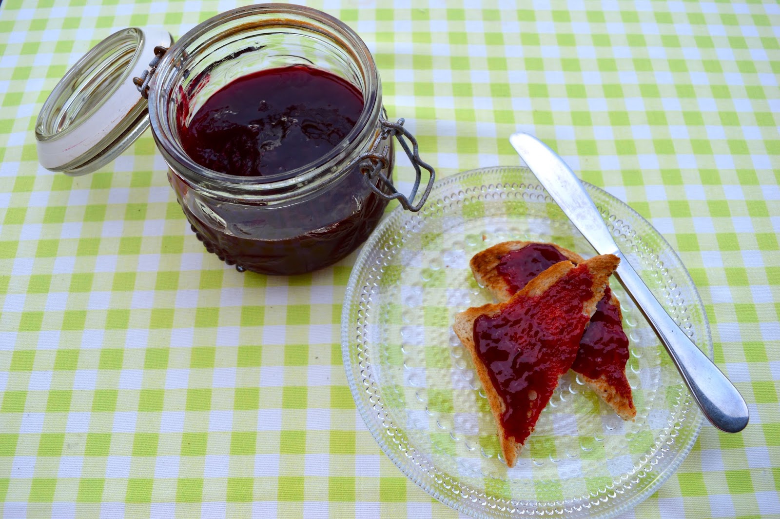 Viikonloppukokki: Viikonloppukokin luumuhillo