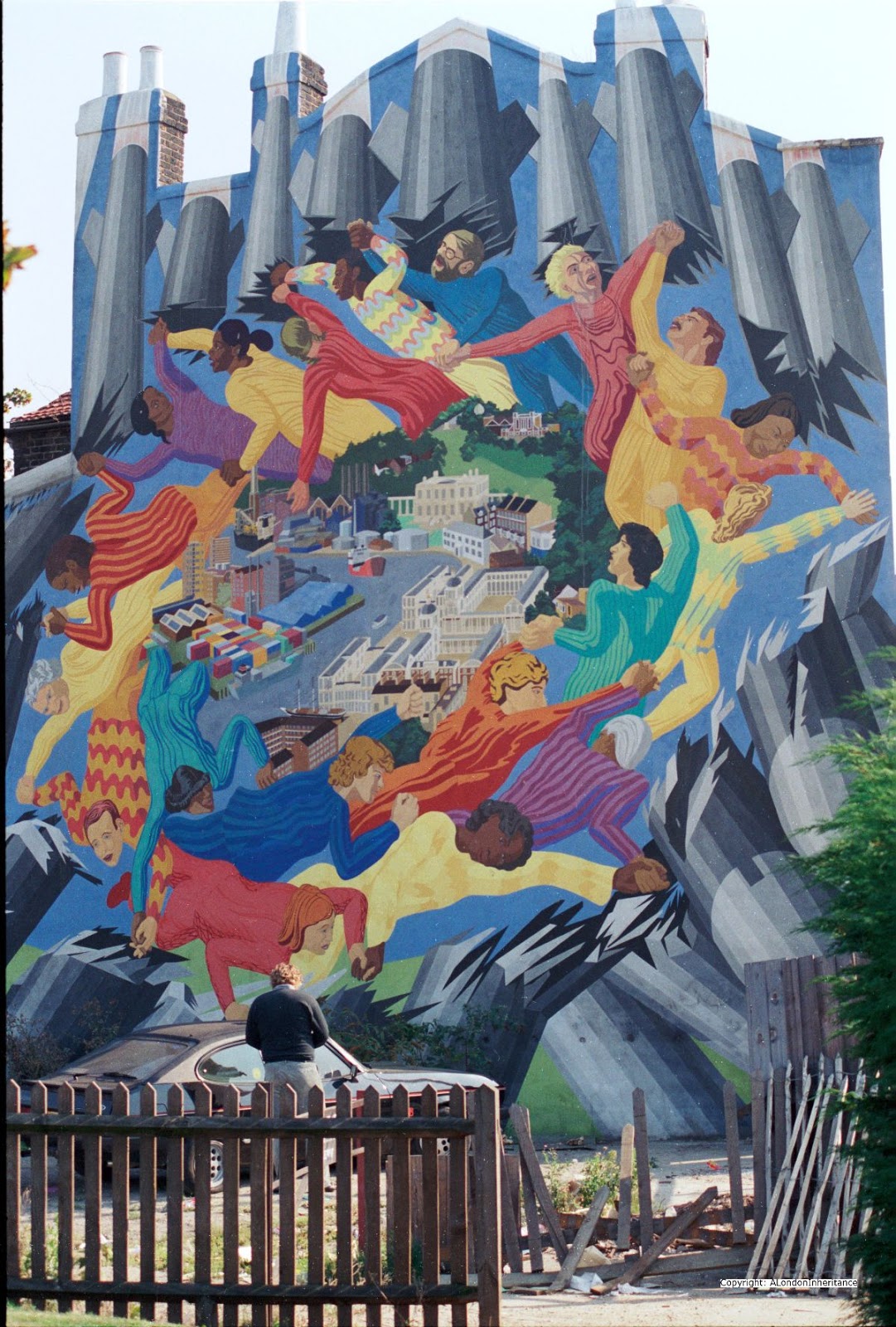 15 Interesting Photographs That Capture Murals and Street Art of London ...