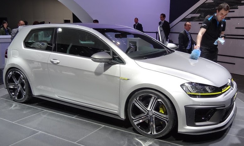 Garage Car: Beijing 2014: 400 hp Volkswagen Golf R400-study