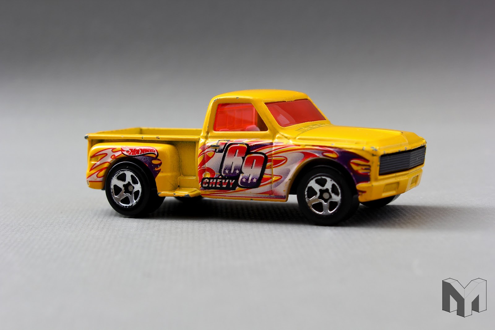 Ian's Diecast: Hotwheels: Custom 69 Chevy