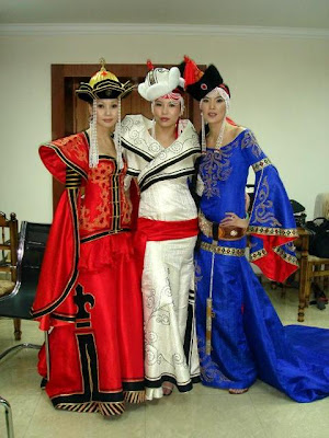 Welcome to my Fashion and Lifestyle blog!: Torgo fashion show backstage ...