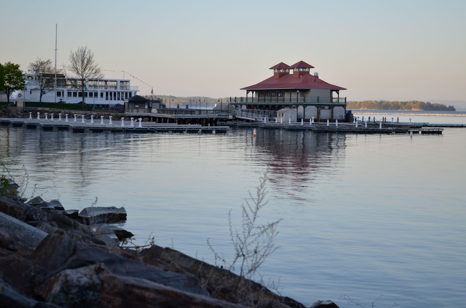 Henry Glass Fabrics: Designer Spotlight - Meet Debi Hron