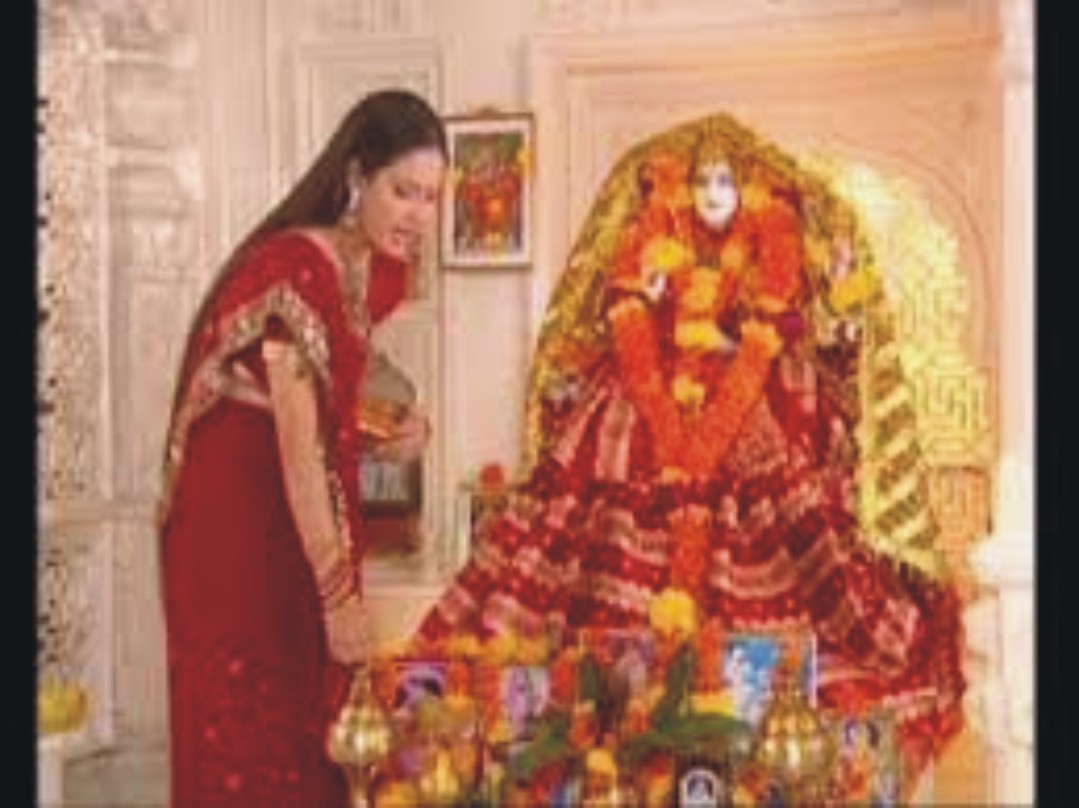 NAKARAJAN: NAVA RATHIRI POOJAS