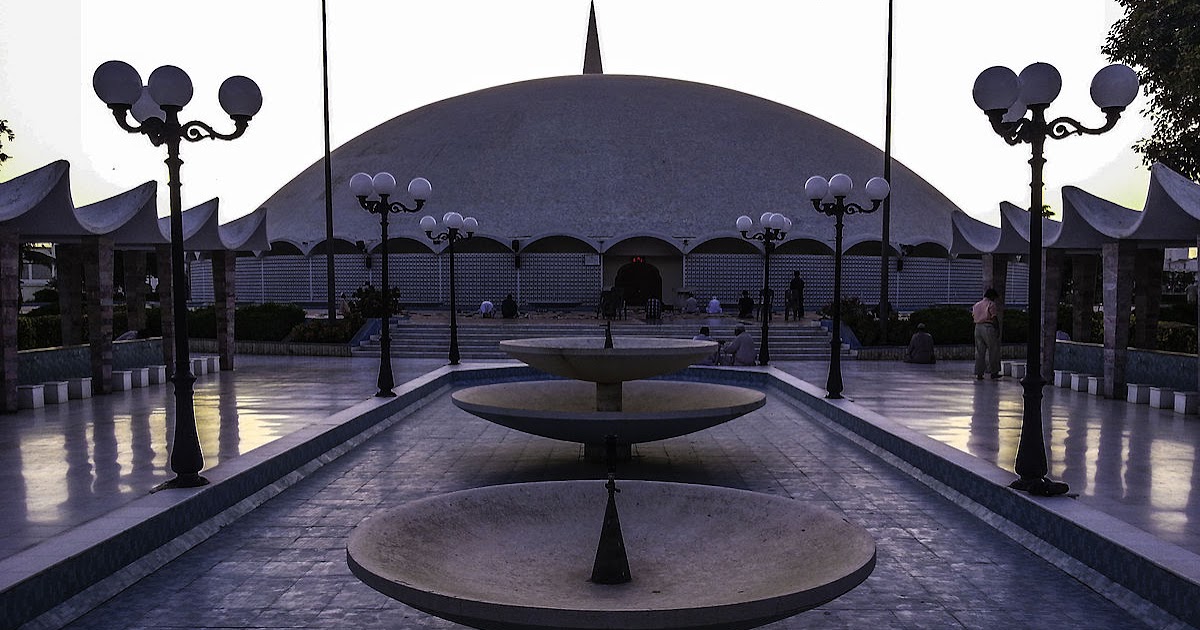 Historical Buildings in Pakistan: Masjid e Tooba