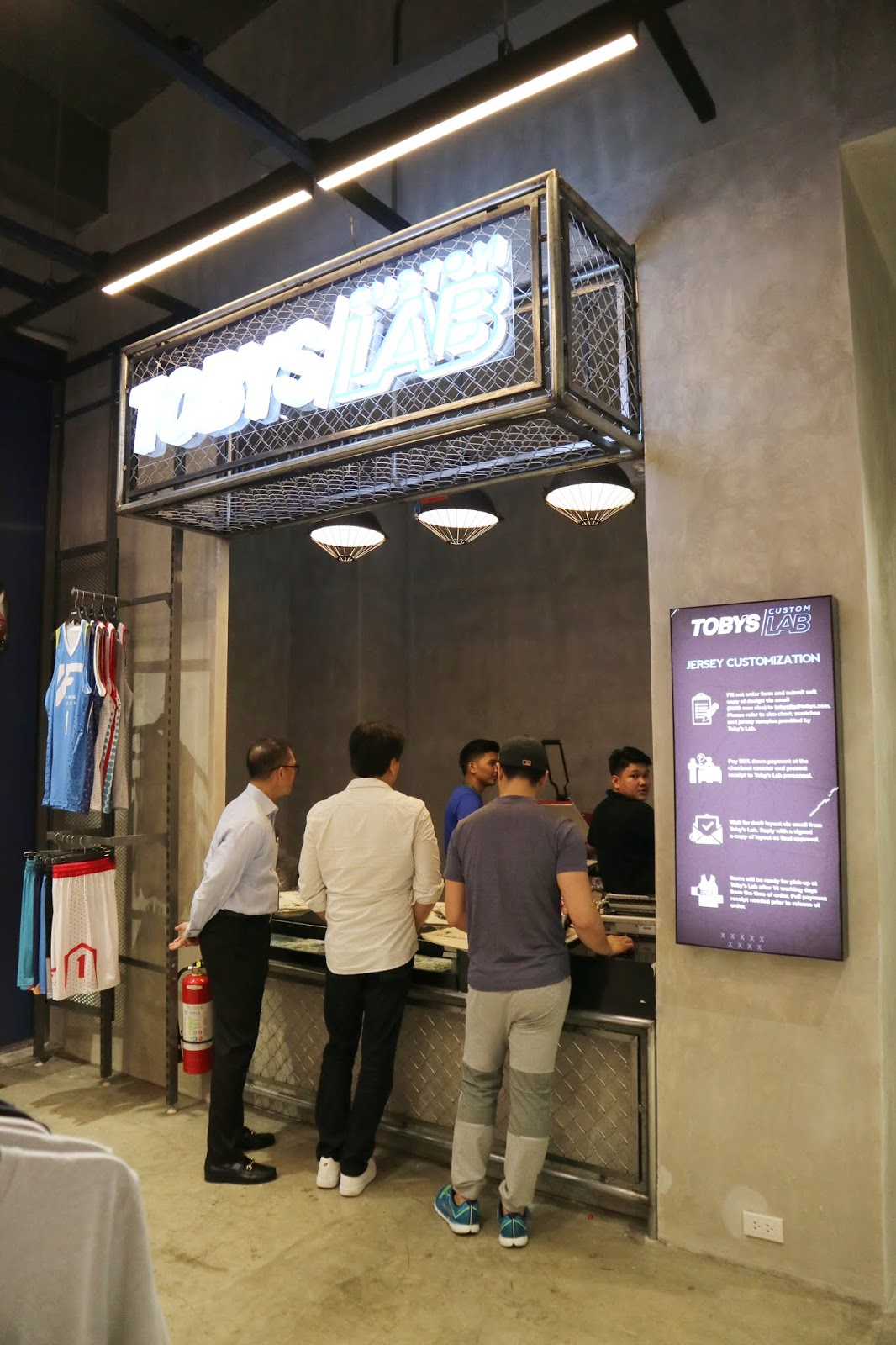 Toby's Sports Flagship Store in BGC! - ARTSY FARTSY AVA