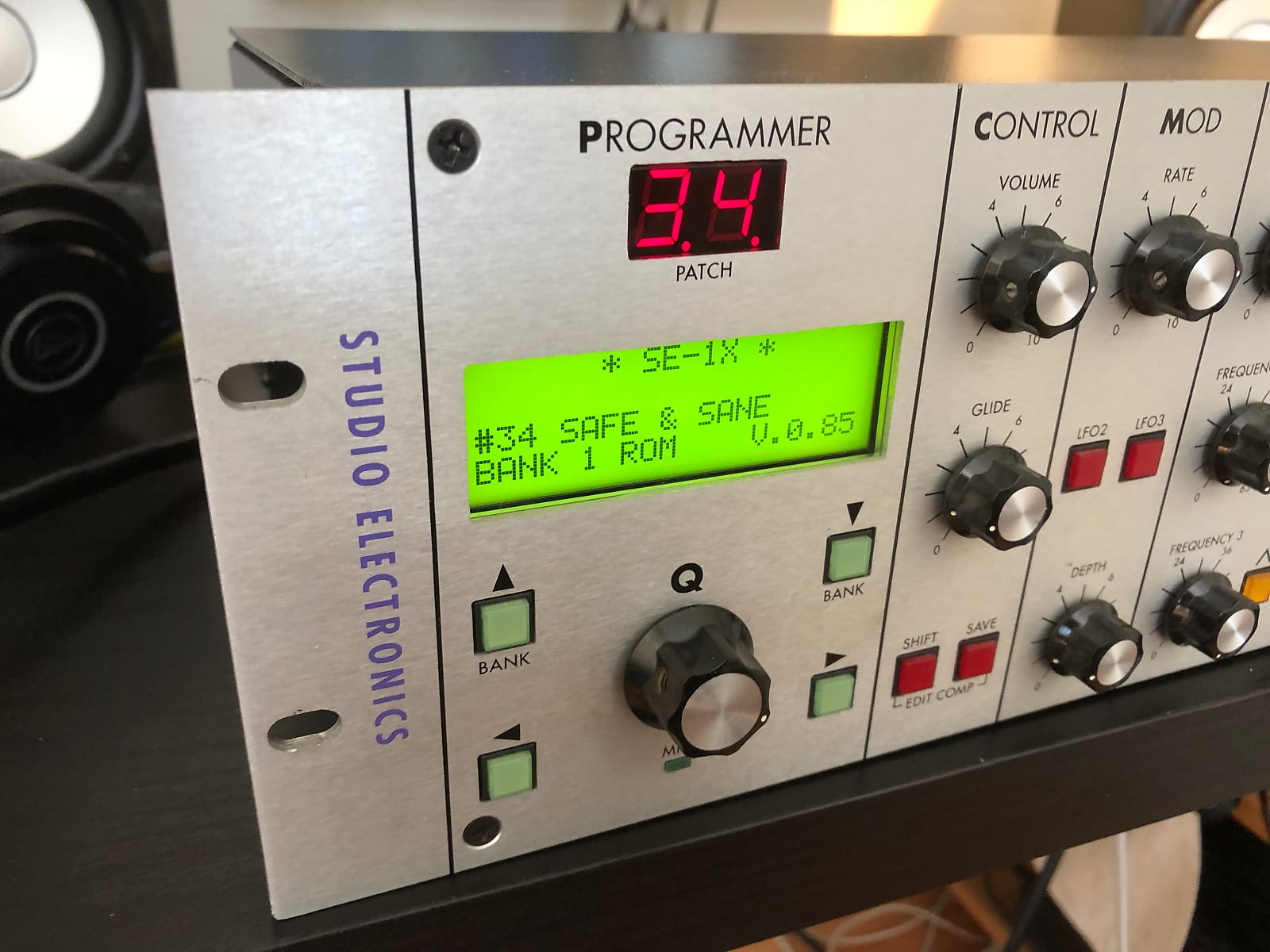 MATRIXSYNTH: Studio Electronics SE-1X White/Silver Version SN 3909