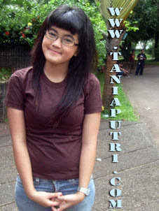 BIODATA TANIA PUTRI | Miss Indonesia 2013