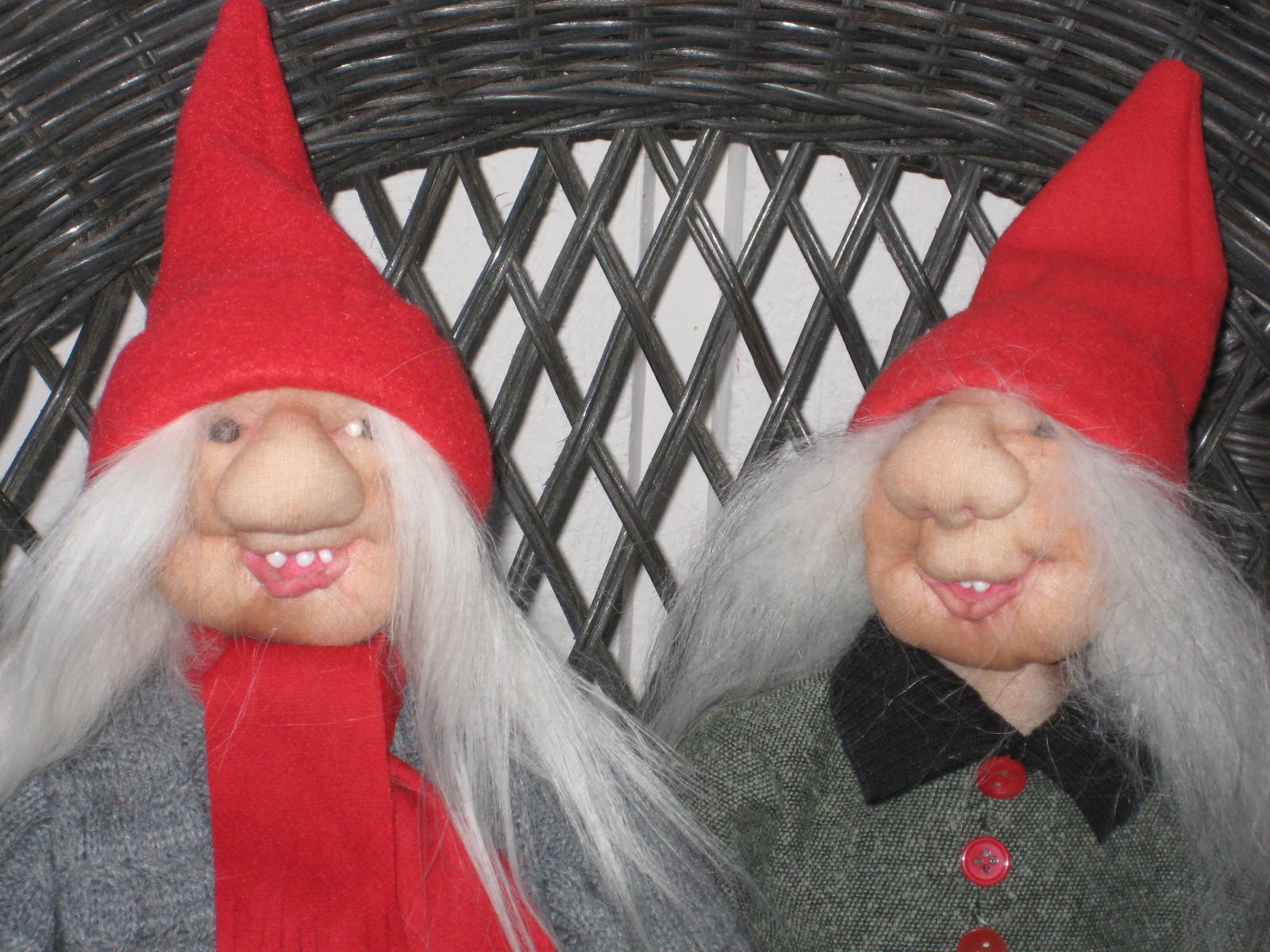 *VEKKI*: Tonttu Pirteä ja Tonttu Haaveilija kavereineen